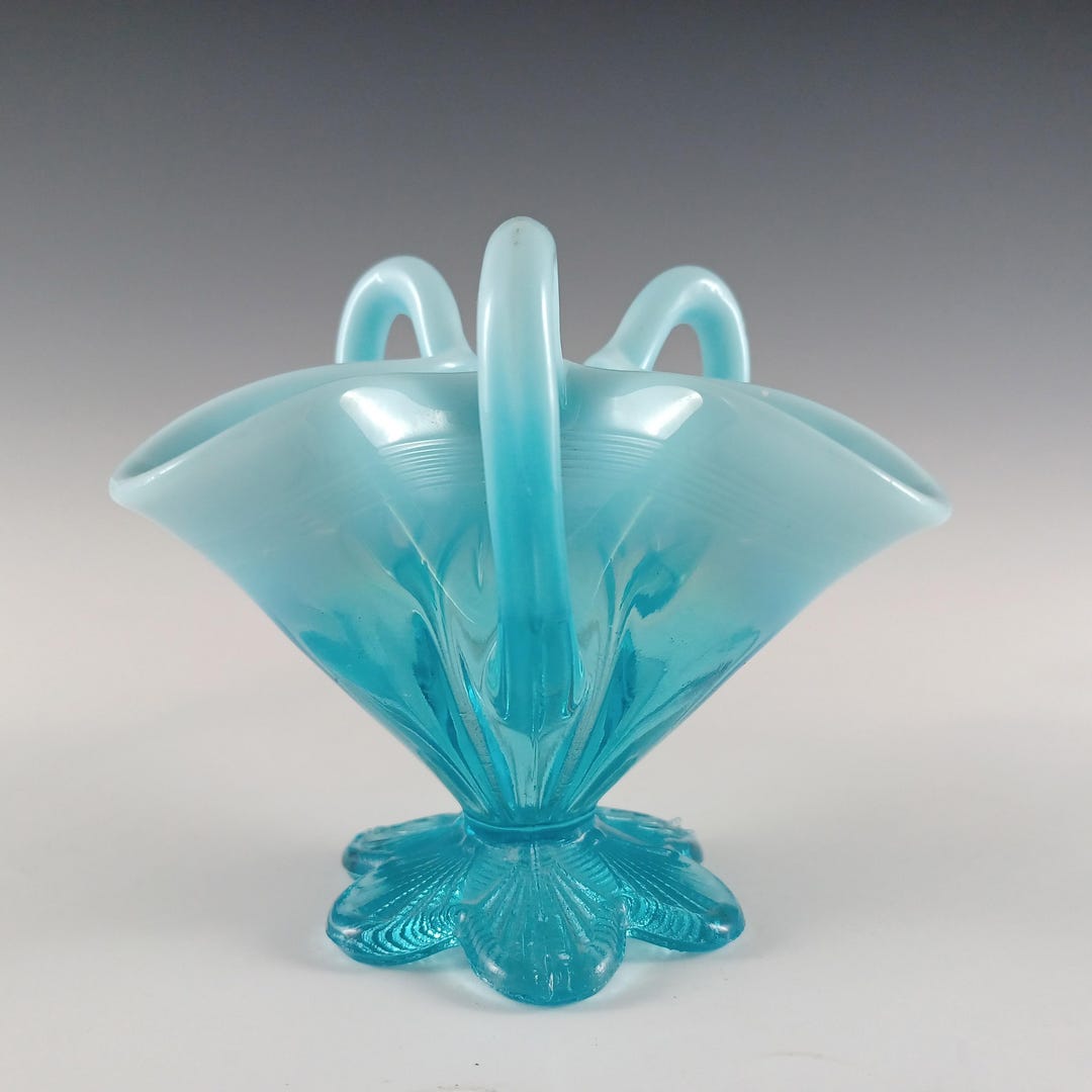 Davidson 1900's Blue Pearline Glass 'lady Caroline' Bowl - Etsy