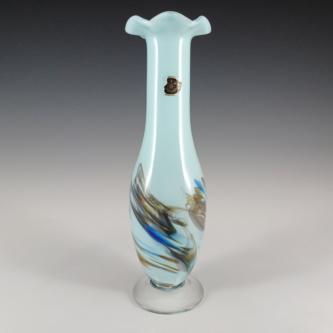 LABELLED Chinese 'snowflakes / Lotus Flower' Vase by Dalian Glass Co - Etsy