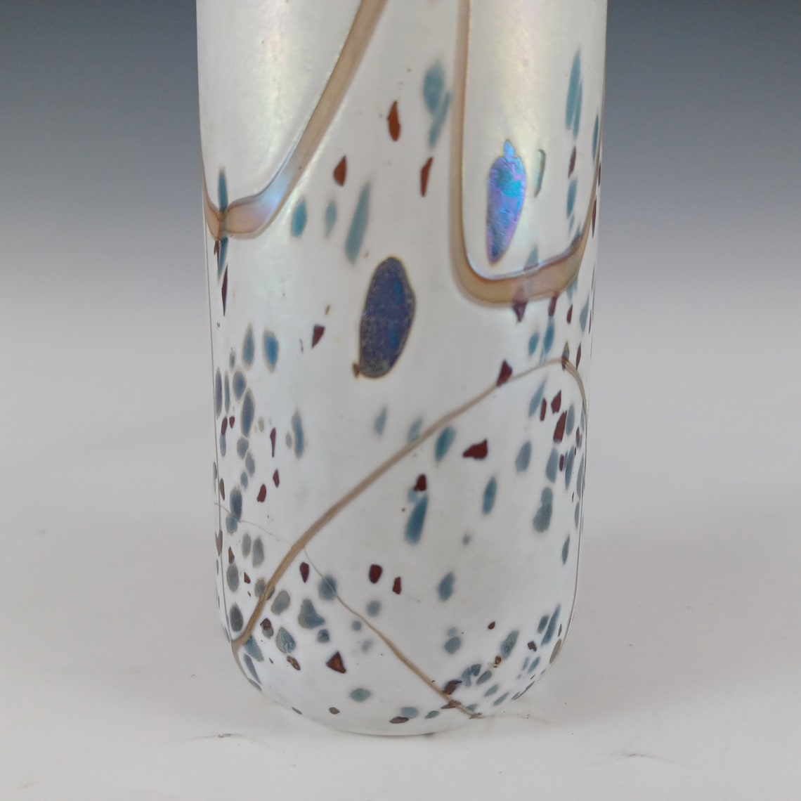 SIGNED Mtarfa Purple & White Iridescent Glass Vase - Etsy