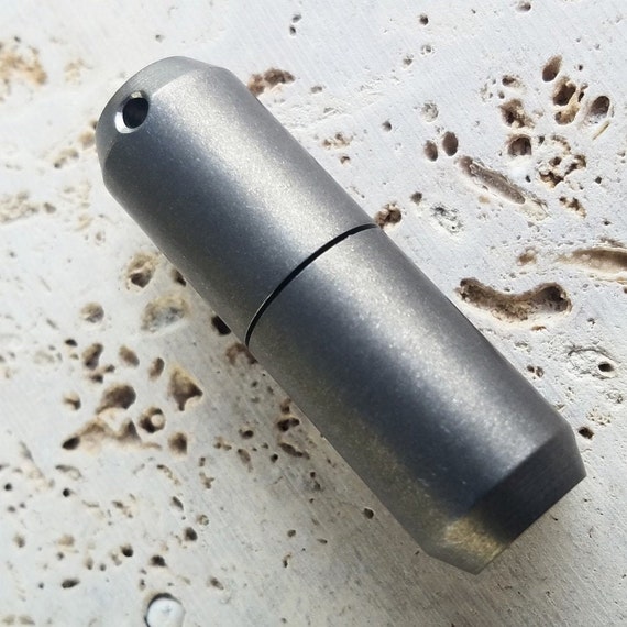 Mini Pocket Lighter Mini Waterproof Kerosene Capsule Lighter - Keychain ...
