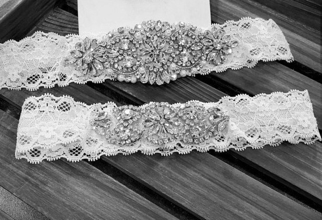 Sale Wedding Garter And Toss Garter Crystal Rhinestone Non Slip Wedding Garter Set Style