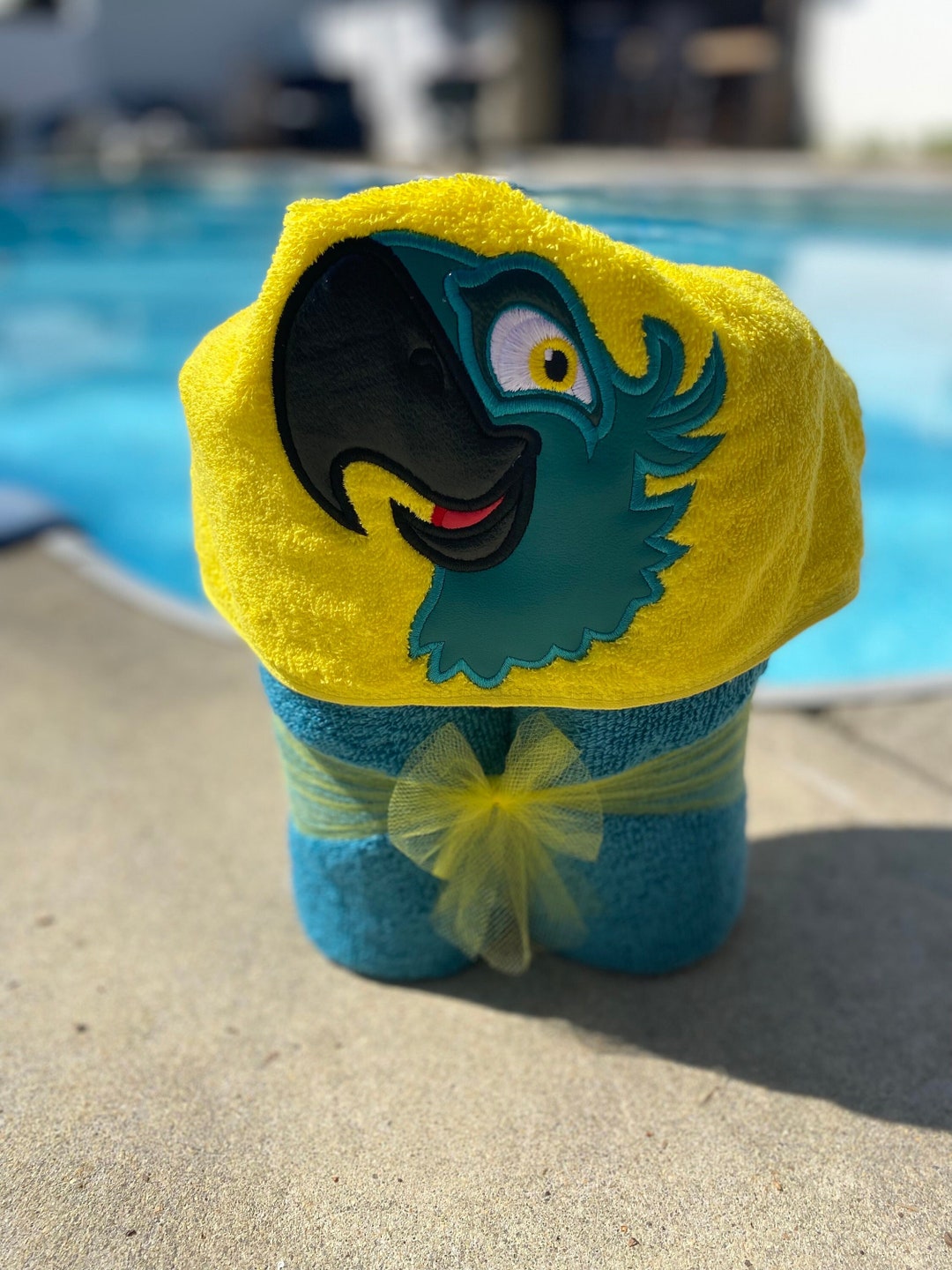 Parrot Hooded Towel/ Bird Bathroom Decor/ Parrot Birthday Gift for Kid ...