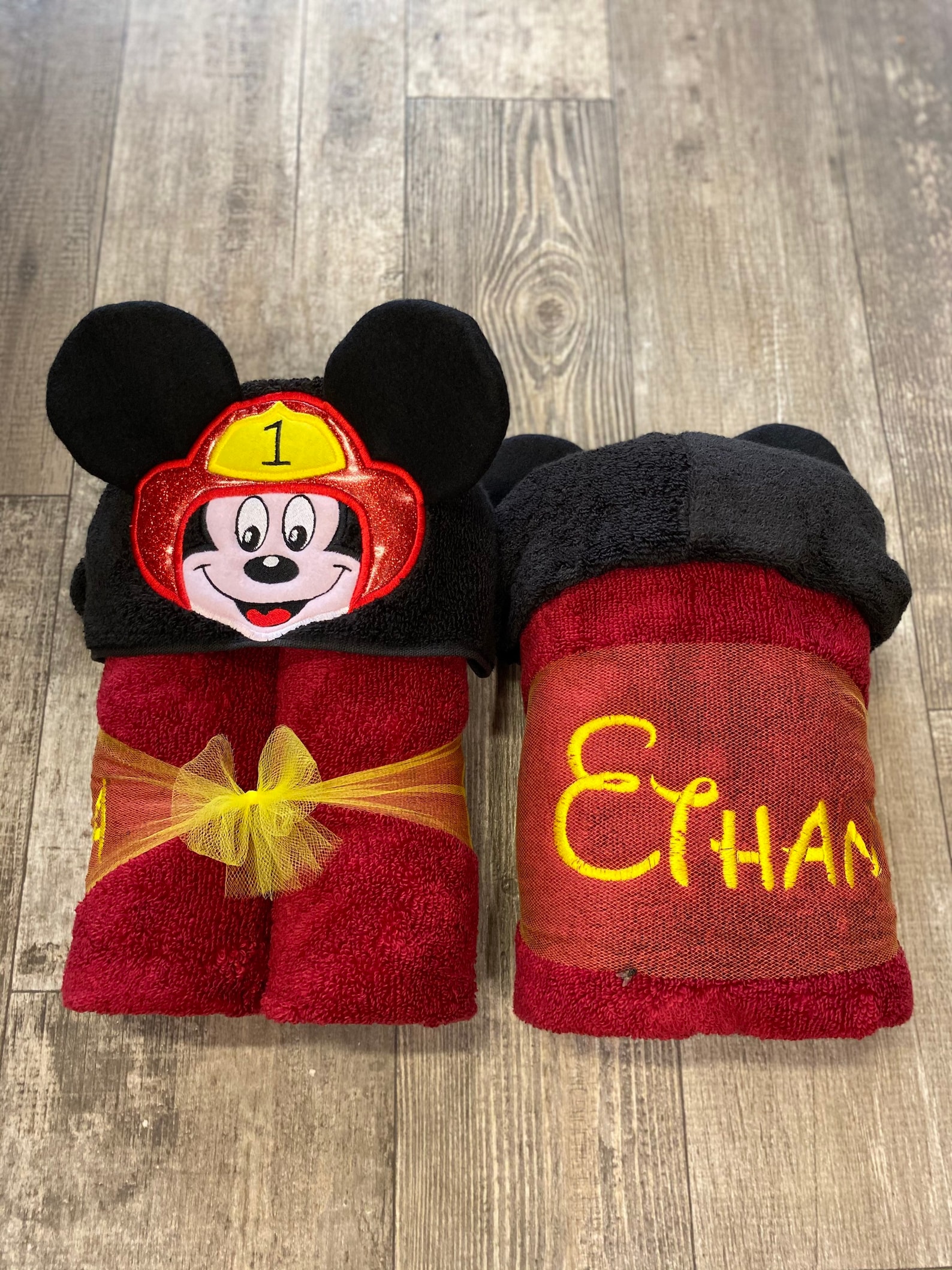 Personalized Mister Mouse Hooded Towel/ Mister Mouse Towel/ | Etsy