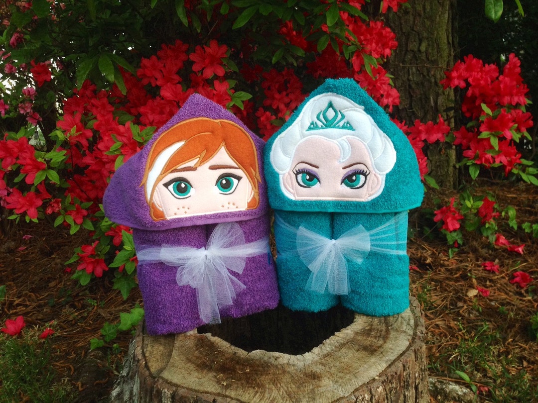 Personalized Non 3D Elsa & Anna Inspired Hooded Towel/ Frozen Towel ...