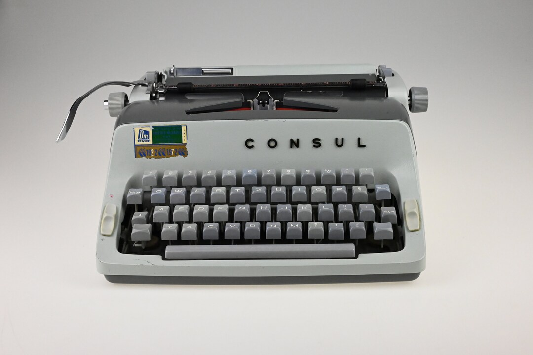 1969 Consul Working Typewriter With Case, Portable Typewriter, Vintage ...