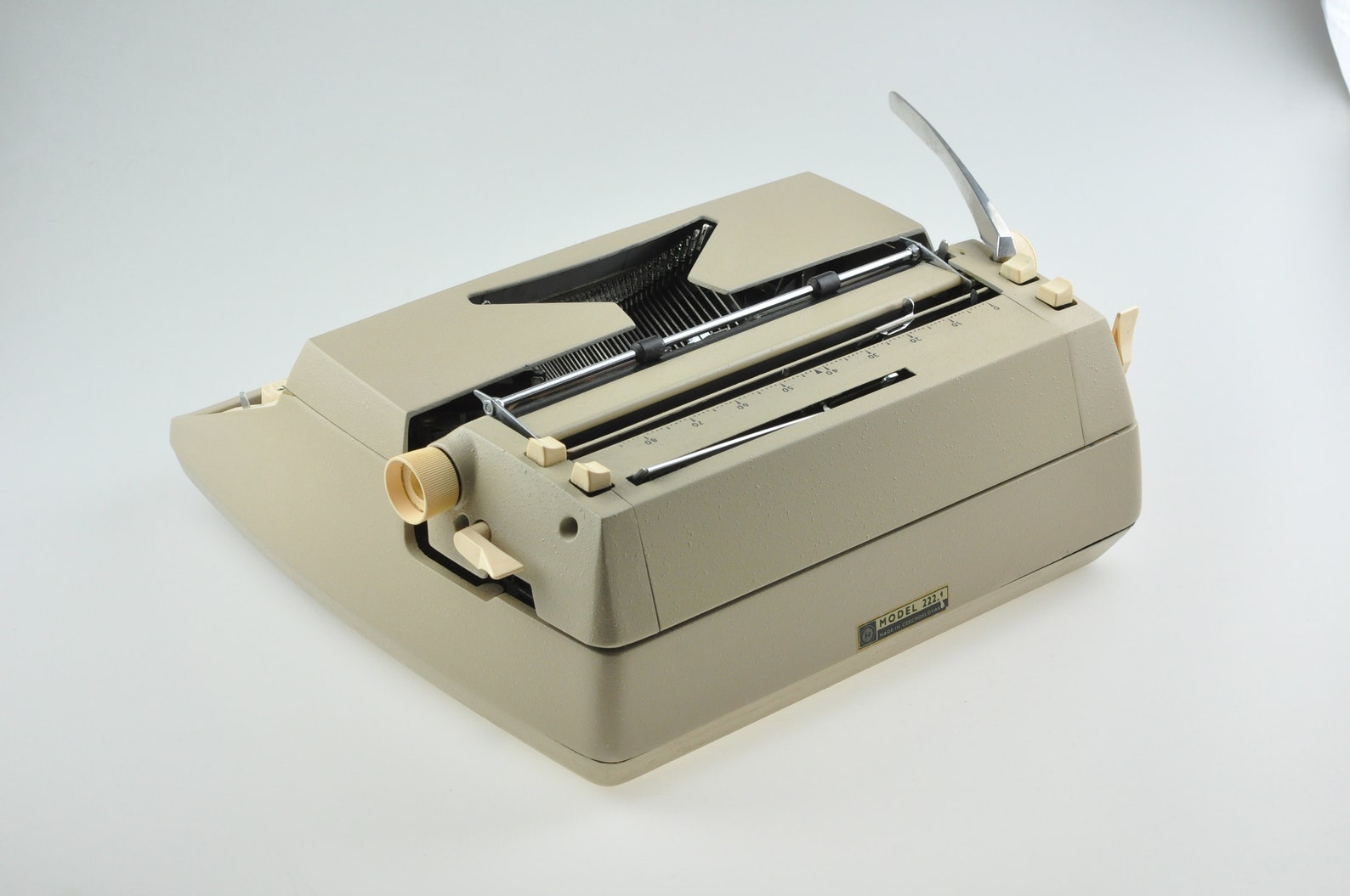 1970 Consul Working Typewriter With Case, Portable Typewriter, Serviced ...