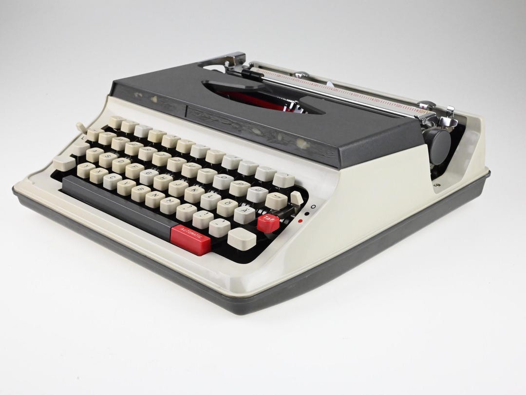 Chevron Portable Typewriter With Case, Red Typewriter, Portable ...