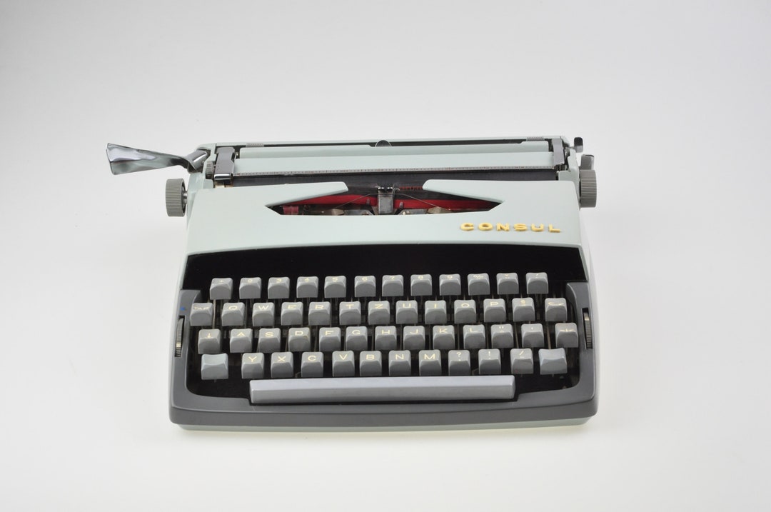 1970 Consul Portable Typewriter With Case, Working Typewriter, Vintage ...