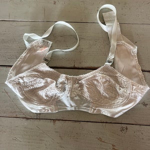 Vintage 50s Pale Blue Bullet Bra by Lovable - Etsy