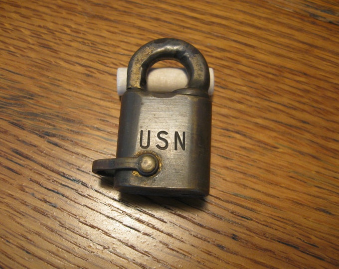 Vintage USN Padlock - 1940s - Made by HURD Lock Co. - Out of Detroit ...