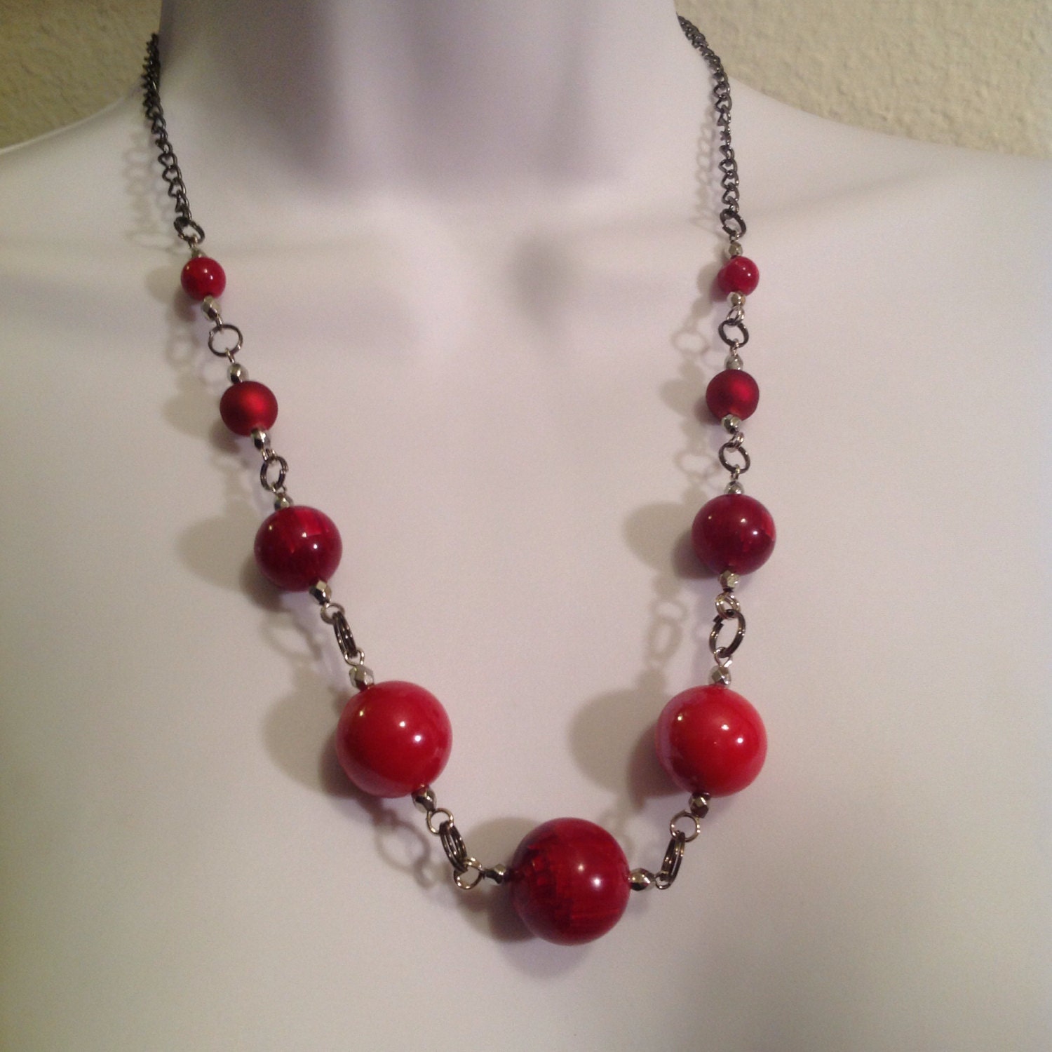 Red Beaded Necklace // Simple Necklace // Red Necklace // Chunky Red ...