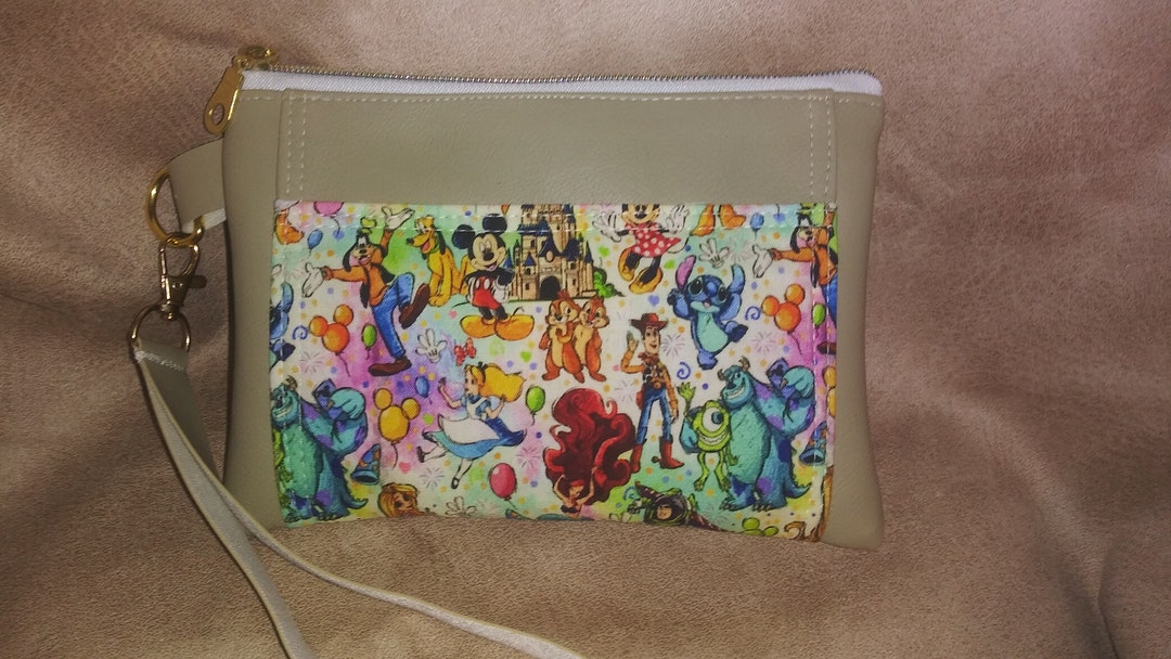 Disney Wristlet, Disney World Wristlet, - Etsy