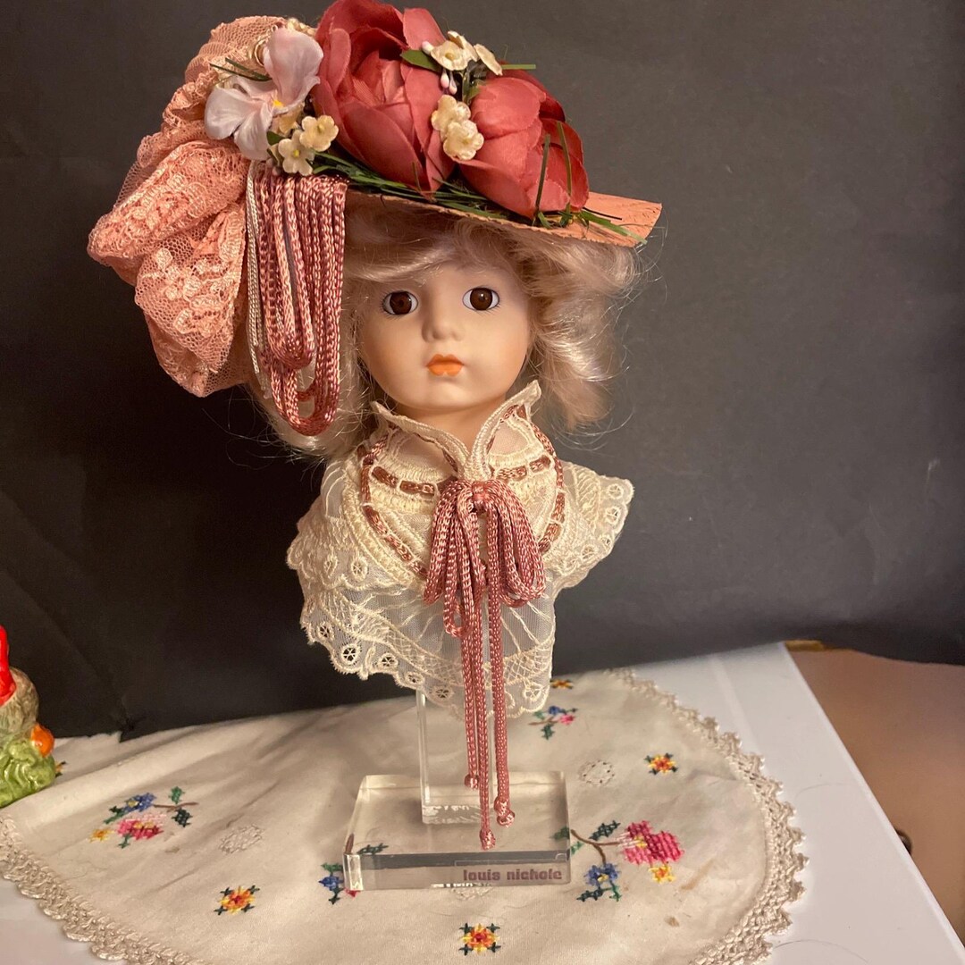 VTG Louis Nicole Victorian Head Bust on Lucite Stand Floral Hat- Pins ...
