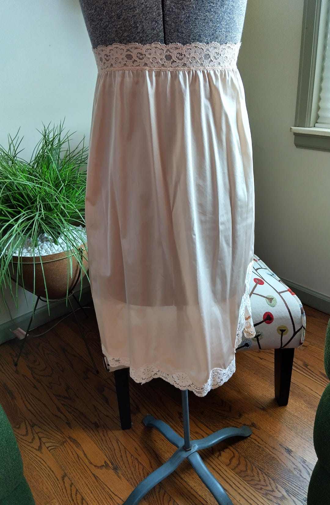 Vassarette Half Slip Size Medium Champagne Color Lace Accents Vintage ...