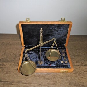 Traveling Balance Scale in Wood Case Prospector Jewelers Mining Miners ...