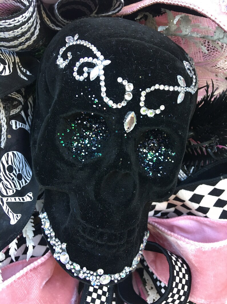 Halloween Glam Skeleton Head Wreath for Front Door, Pink Halloween Swag ...