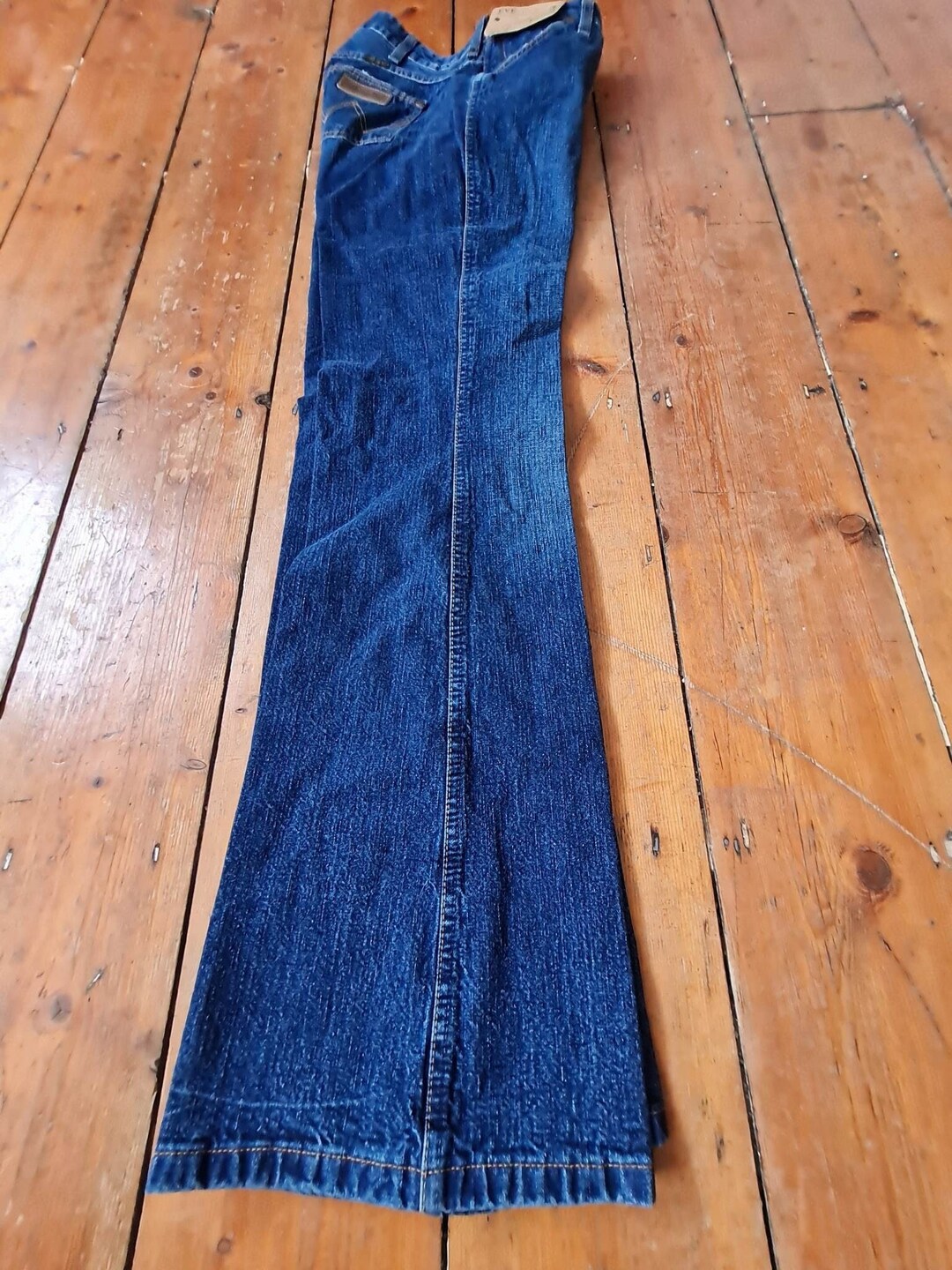 Wrangler Eve Low Rise Flares Blue Jeans/ New With Tags/ Broken Twill ...