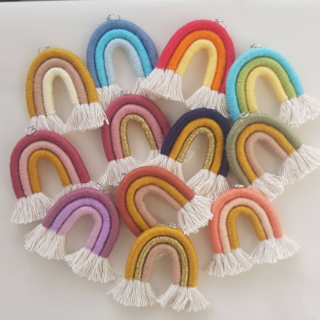 Macrame Rainbow Keyring 12 Colours - Etsy