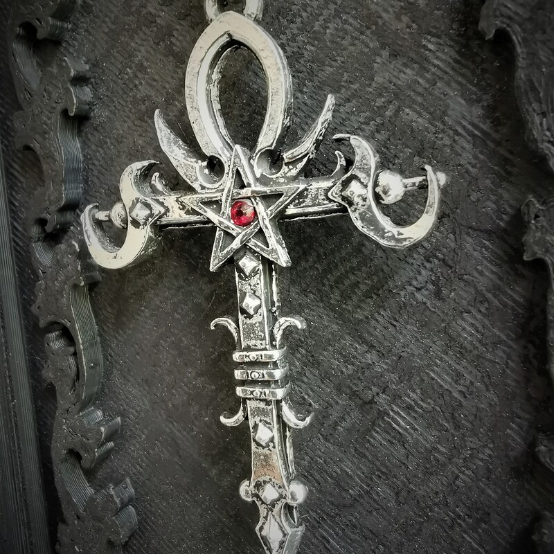 Gothic Pendant - Etsy