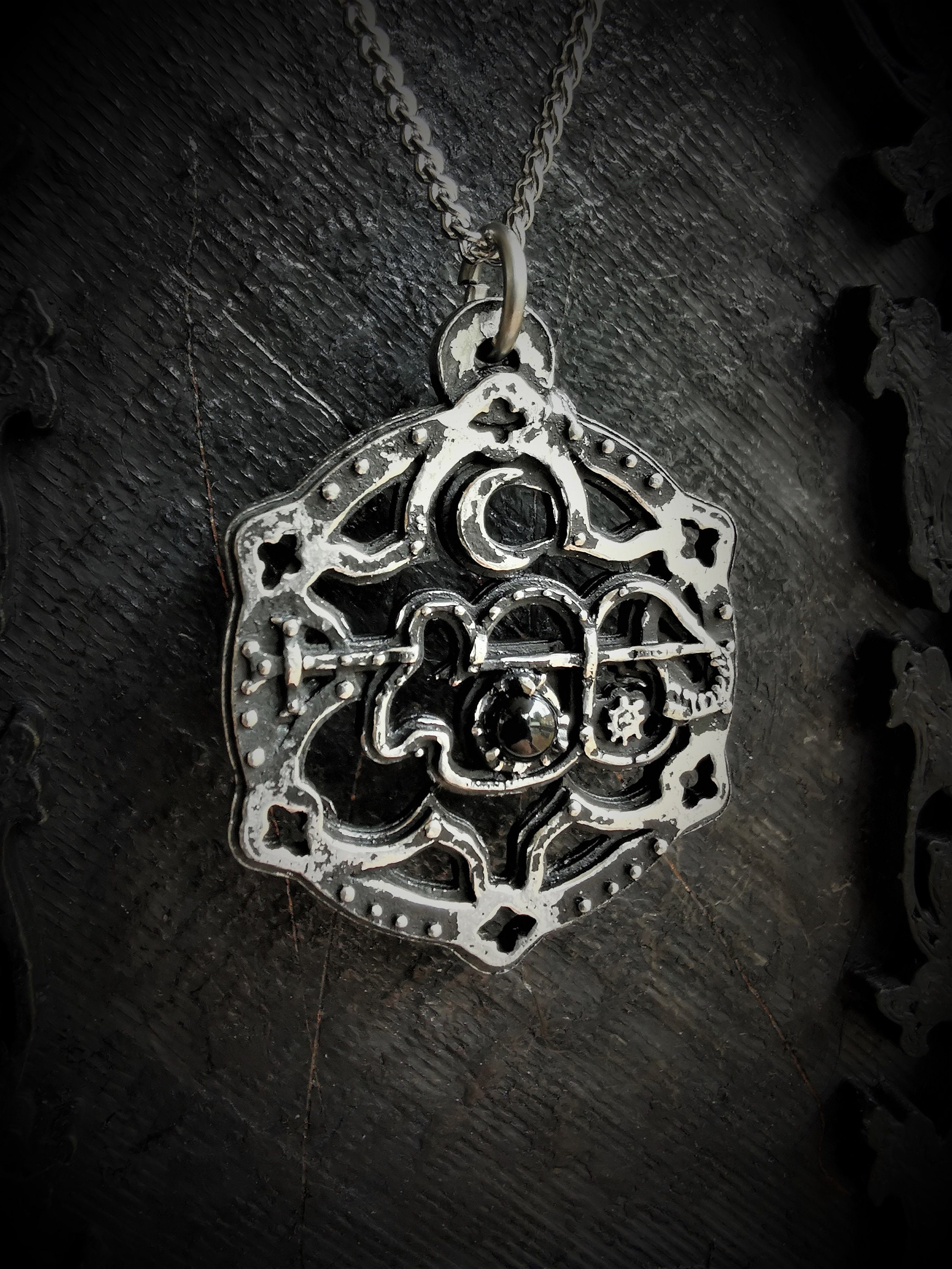 Seal Sigil of Clauneck Aka Claunt Necklace With Gemstone of - Etsy