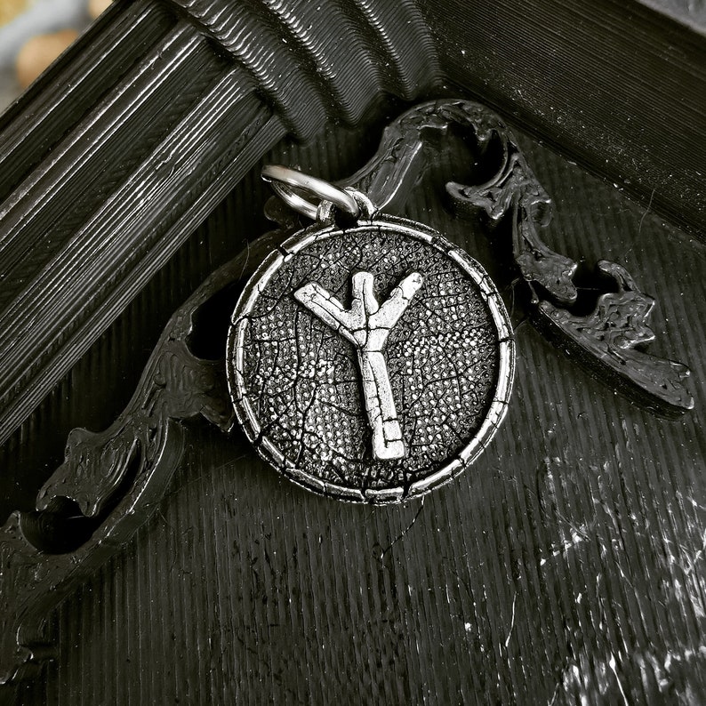 Handmade Algiz Aka Elhaz Rune Necklace With Antique Finish - Etsy