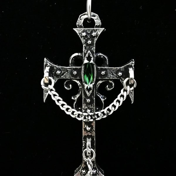 Goth Cross Pendant - Etsy