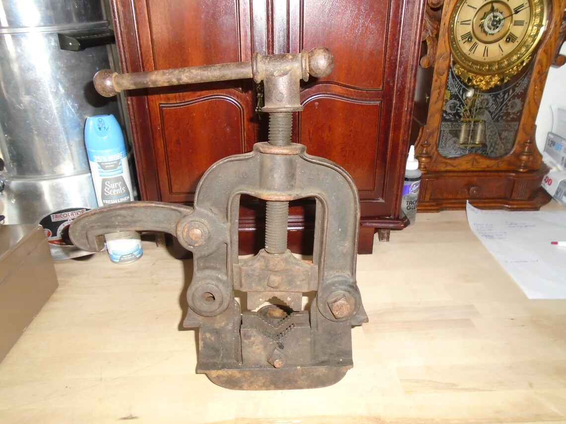 Antique Bench Clamp Pipe Vise Reed MFG Co NO 21 | Etsy