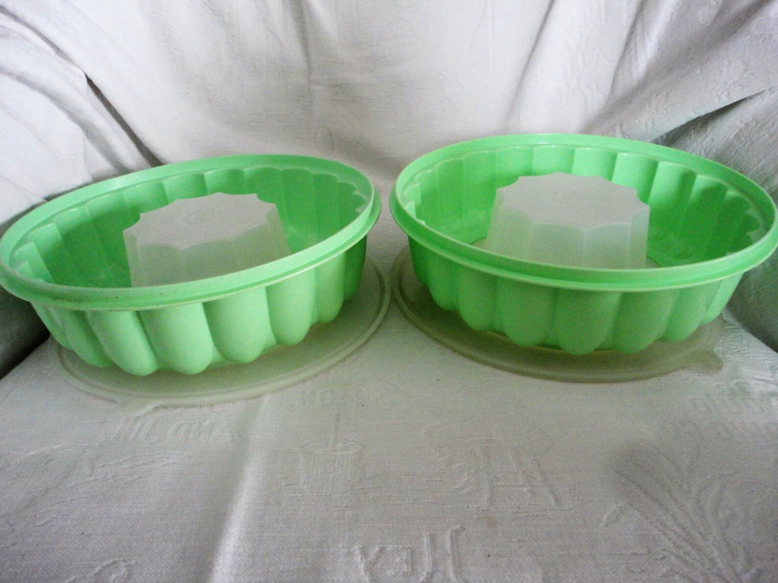 Vintage Mint Green Gelatin Jello Dessert Molds Tupperware USA Made Set ...