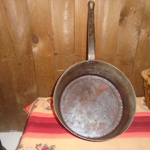 Antique Primitive Heavy Large Cast Iron Handle Cooking Pot With Copper ...