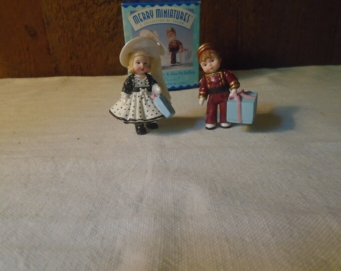 Hallmark Merry Miniatures Park Avenue Wendy and Alex the Bellhop A ...