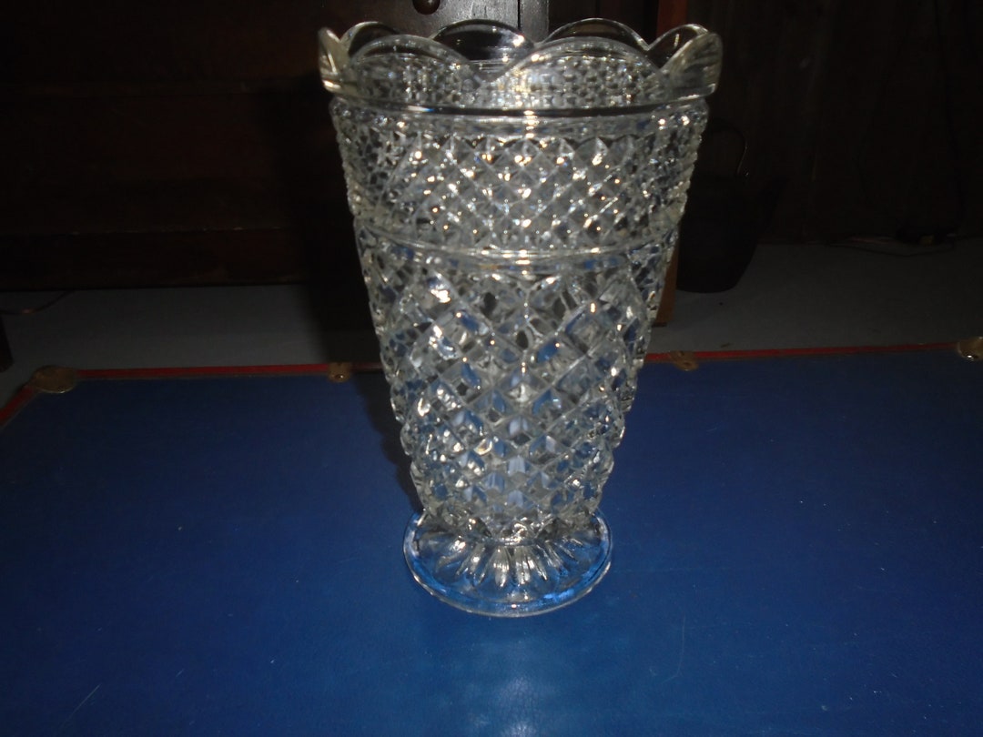 Vintage Anchor Hocking Wexford Pattern Glass Vase - Etsy
