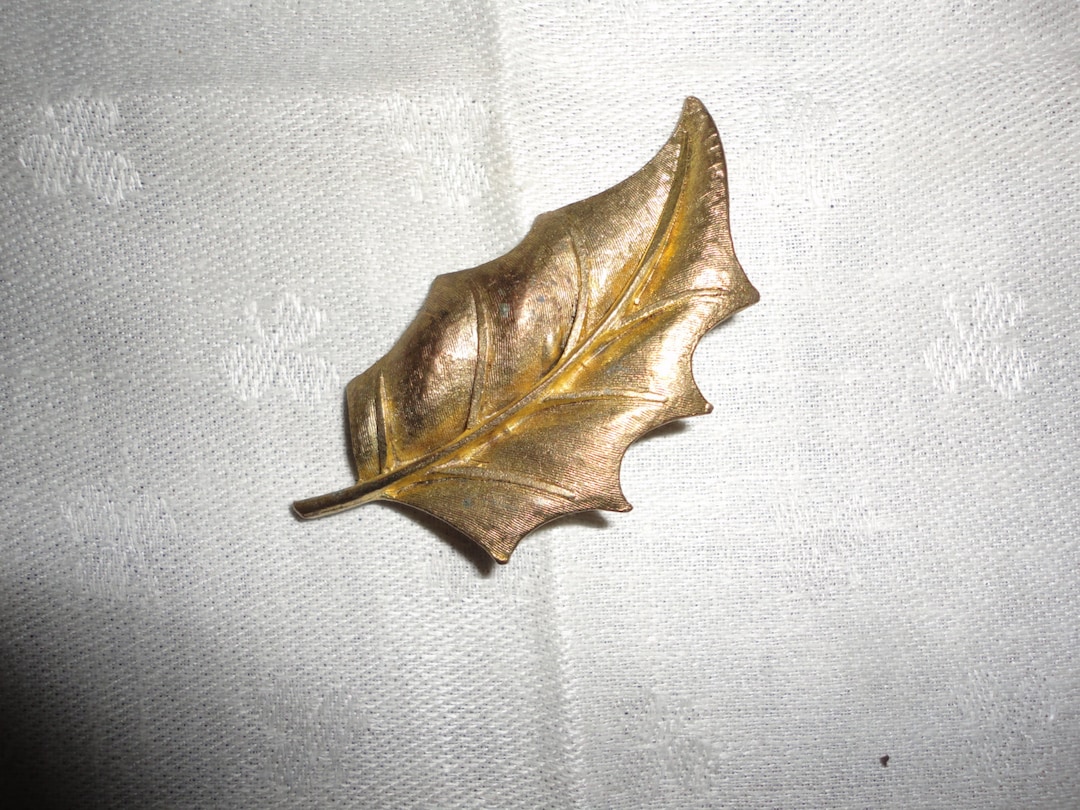 Vintage Gold Leaf Brooch Pin Textured Leaf Ladies Accessory - Etsy