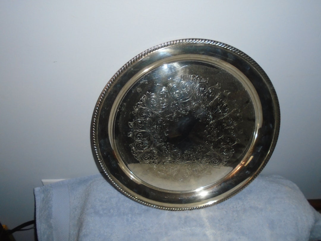 Vintage Oneida Silversmiths Fiesta Round Silver Plate Vanity - Etsy