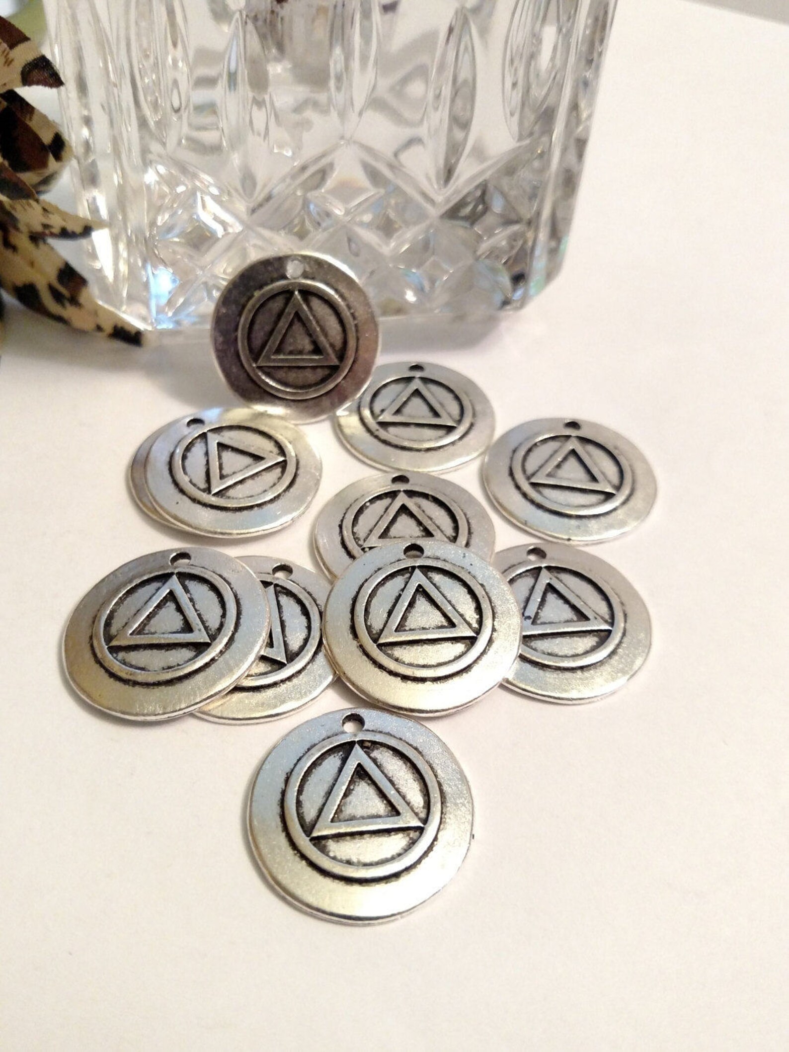 Raised Design AA Pendant Charms Alcoholics Anonymous 12 Step - Etsy
