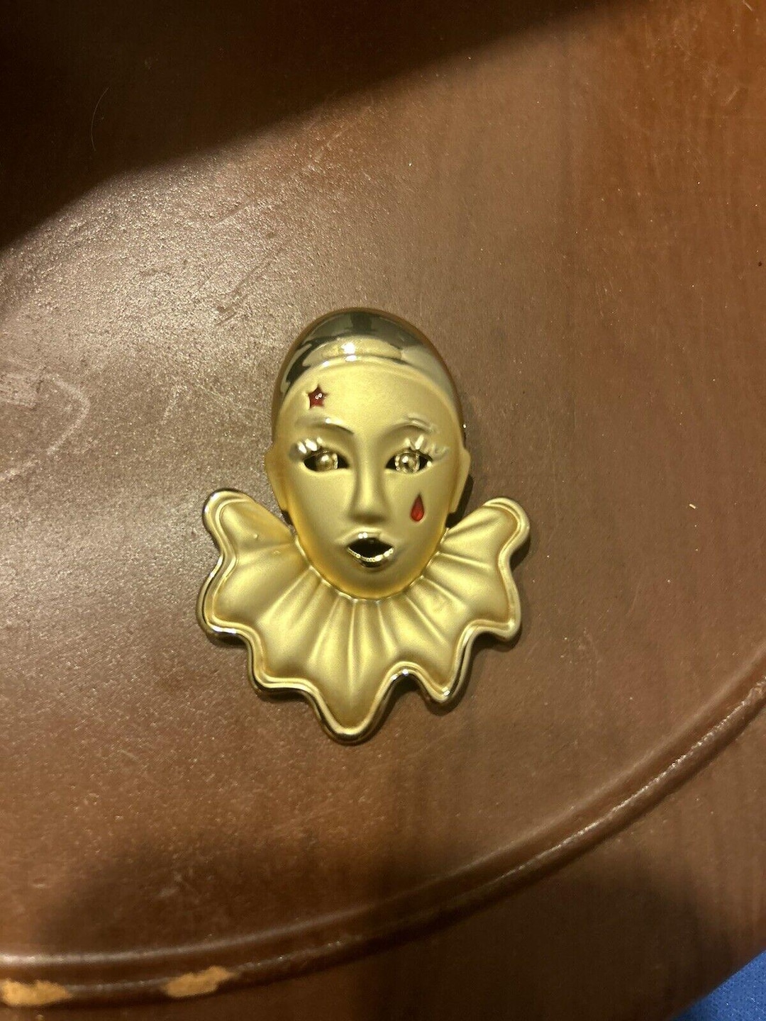 Vintage Clown Face Brooch Pin Brushed Gold Shiny Tone Star on Face Tear ...