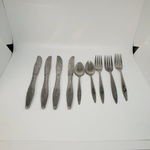 Oneida Craft Deluxe, Lasting Rose, Stainless Steel Flatware, 18 Pcs ...