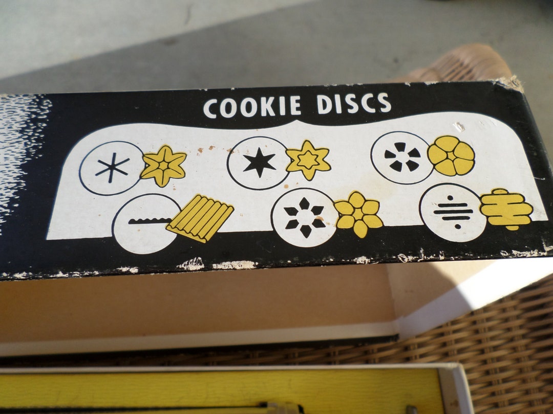 Mirro Cookie Press, Recipe Booklet, Wearever Aluminum, Spritz, Butter ...