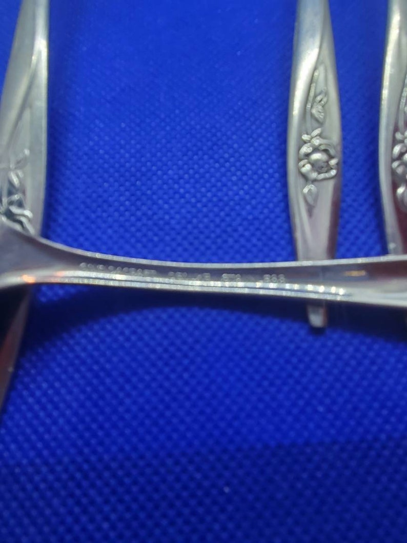 Oneida Craft Deluxe Lasting Rose Stainless Steel Flatware 5 - Etsy