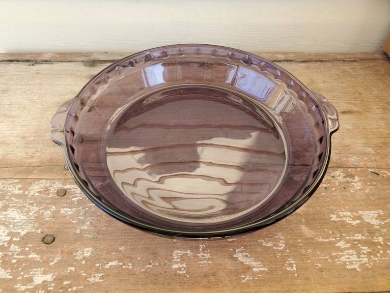 Vintage Pyrex Purple Amethyst Glass Fluted Pie Pan 229 Etsy