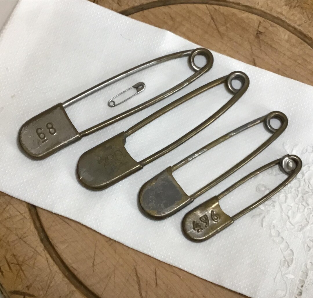 4 Large Vintage Safety Pins - Numbered Laundry Pins - Etsy