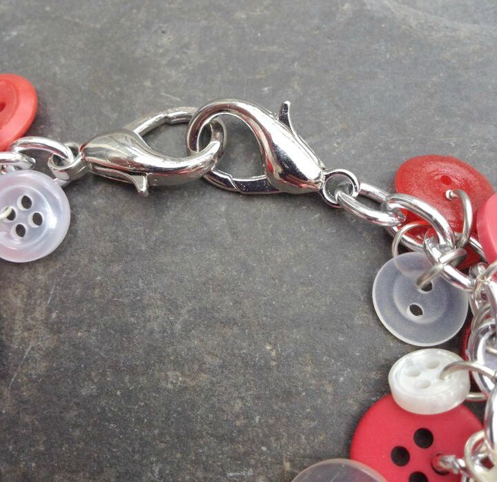 Red Button Bracelet, Vintage Button Bracelet, Red and White, Vintage ...