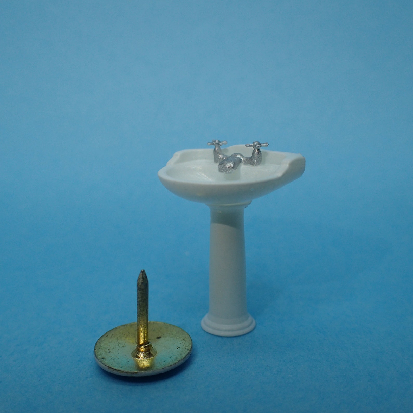 Traditional Bathroom Sink 1/48th Scale | Etsy