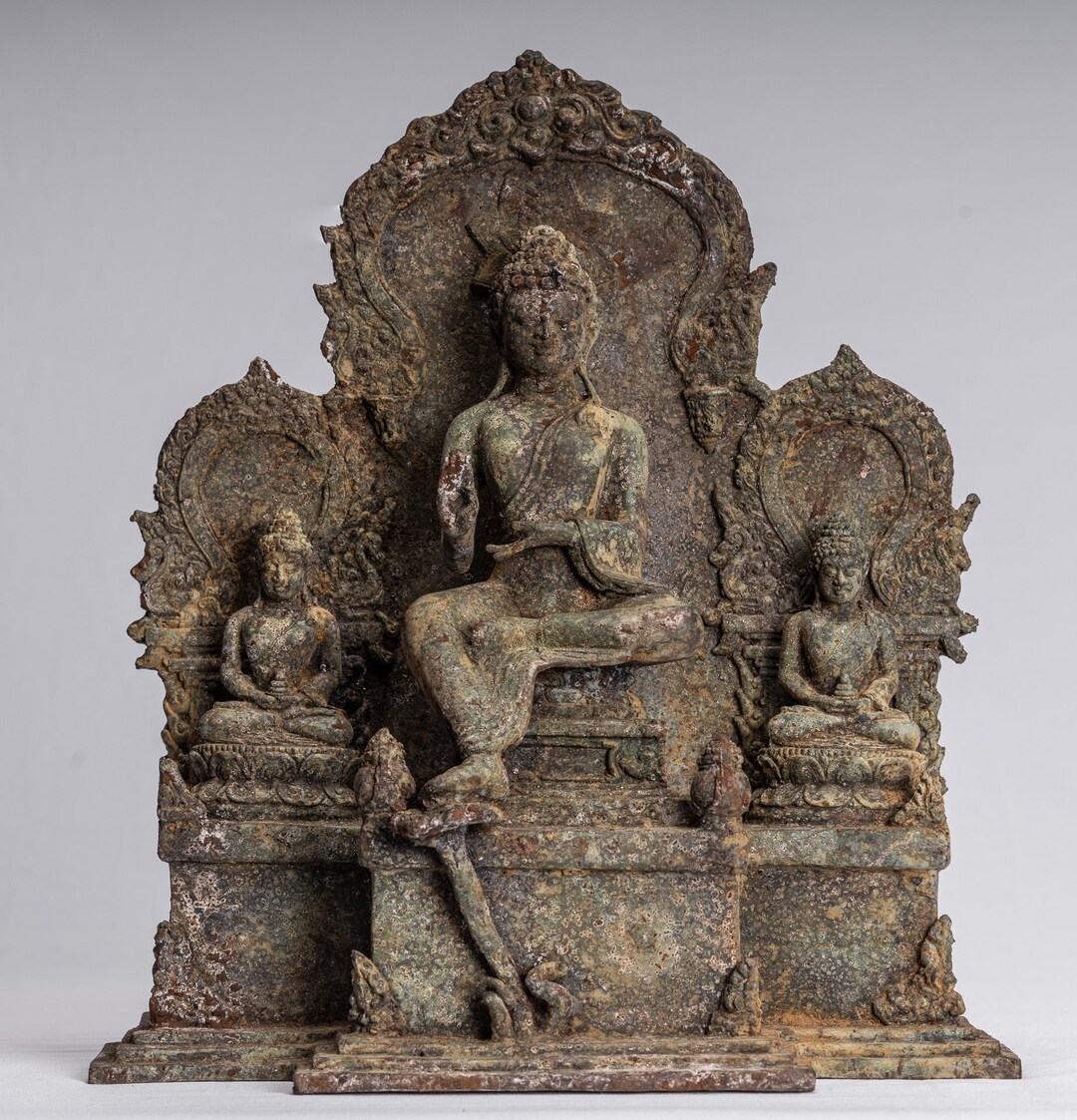 Buddha Statue - Antique Indonesian Style Bronze Javanese Protection ...