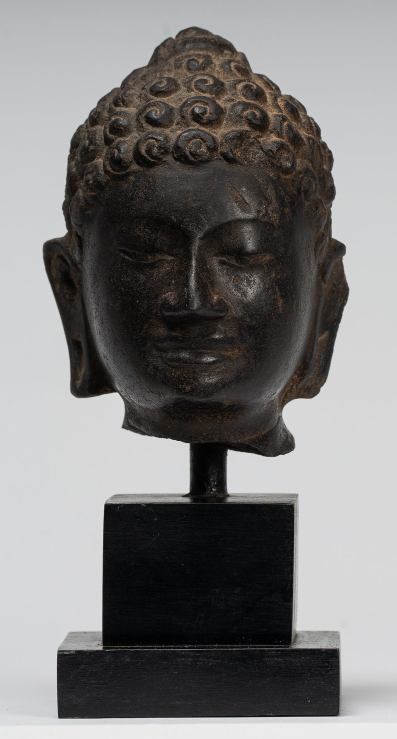 Buddha Statue - Antique Dvaravati Style Thai Stone Buddha Head Statue ...