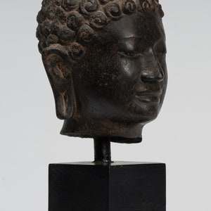 Buddha Statue - Antique Dvaravati Style Thai Stone Buddha Head Statue ...