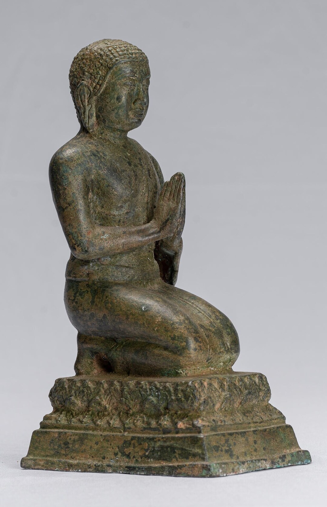 Buddha Statue - Antique Thai Style Bronze Dvaravati Devotee or Disciple ...