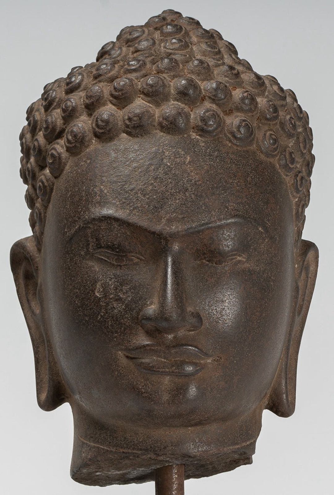 Buddha Statue - Antique Dvaravati Style Thai Stone Buddha Head Statue ...