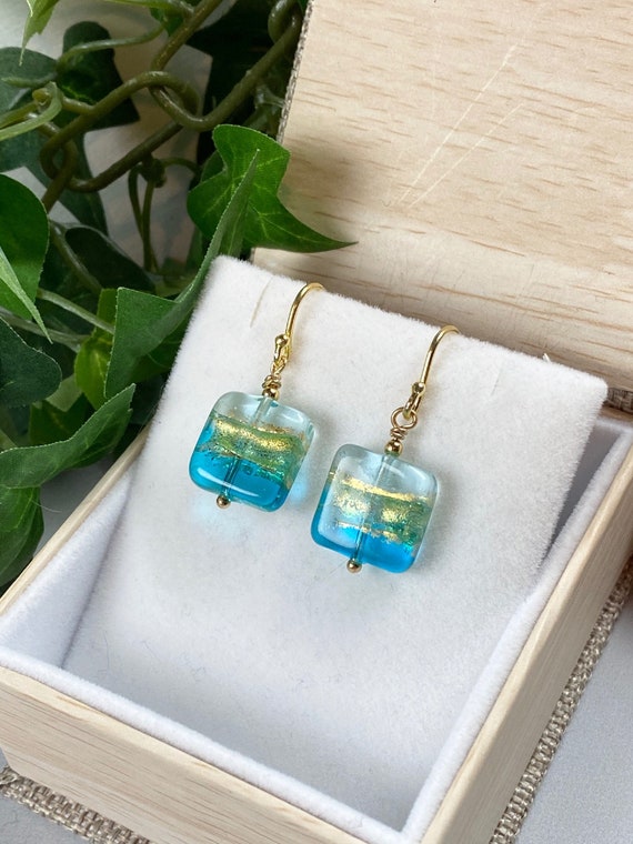 Etsy glass earrings store