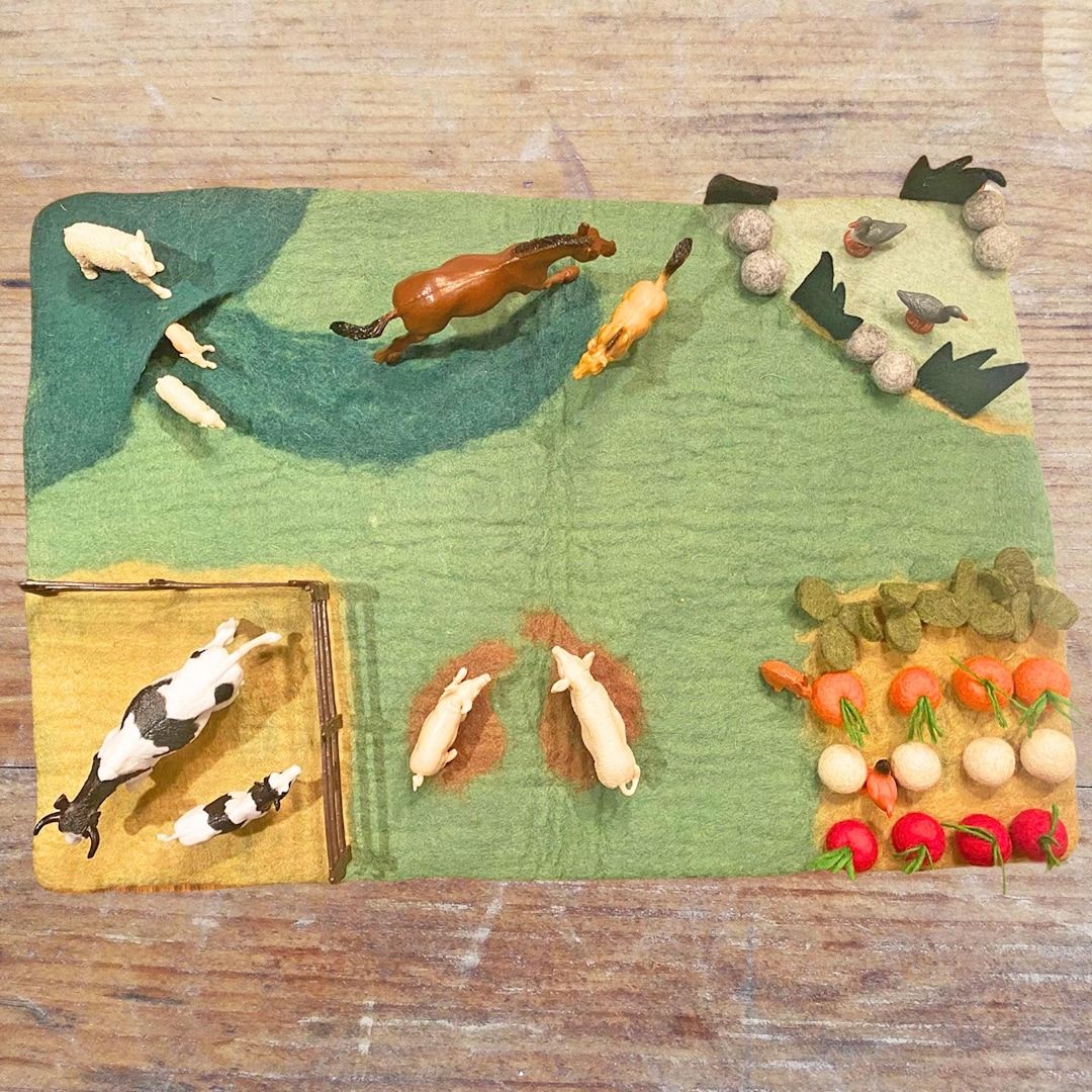 Large Farm Barnyard Felt Playmat / Wool Felt Playscape / Farm Land Felt ...