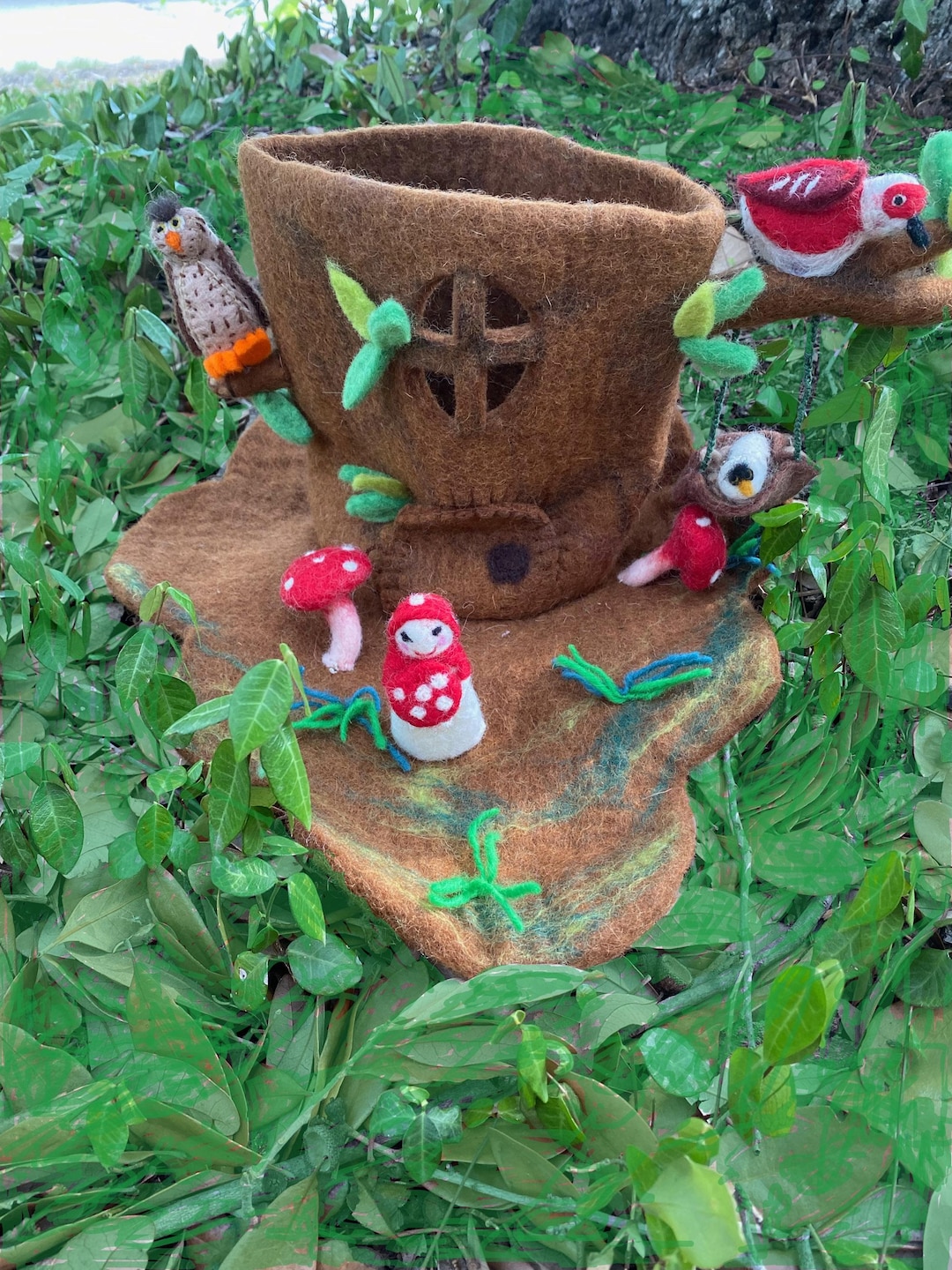Handmade Felted Forest Tree Stump House Playmat/playscape-waldorf ...
